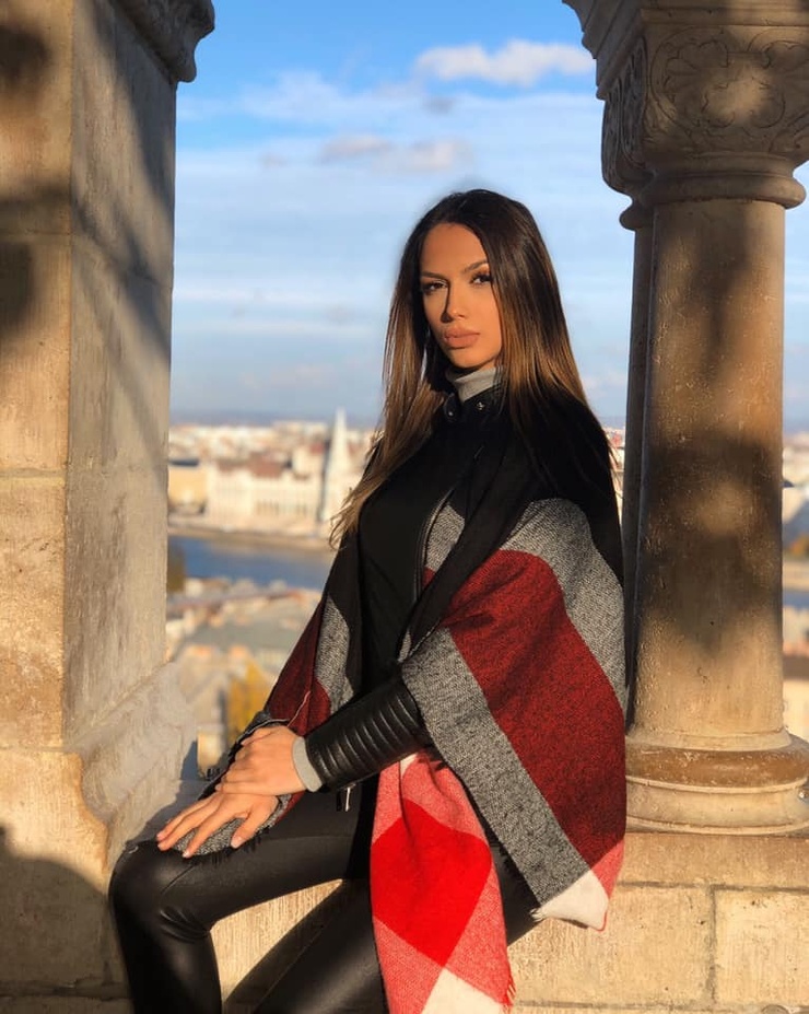 Picture of Sara Damnjanovic