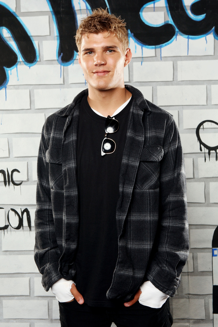 Picture of Chris Zylka