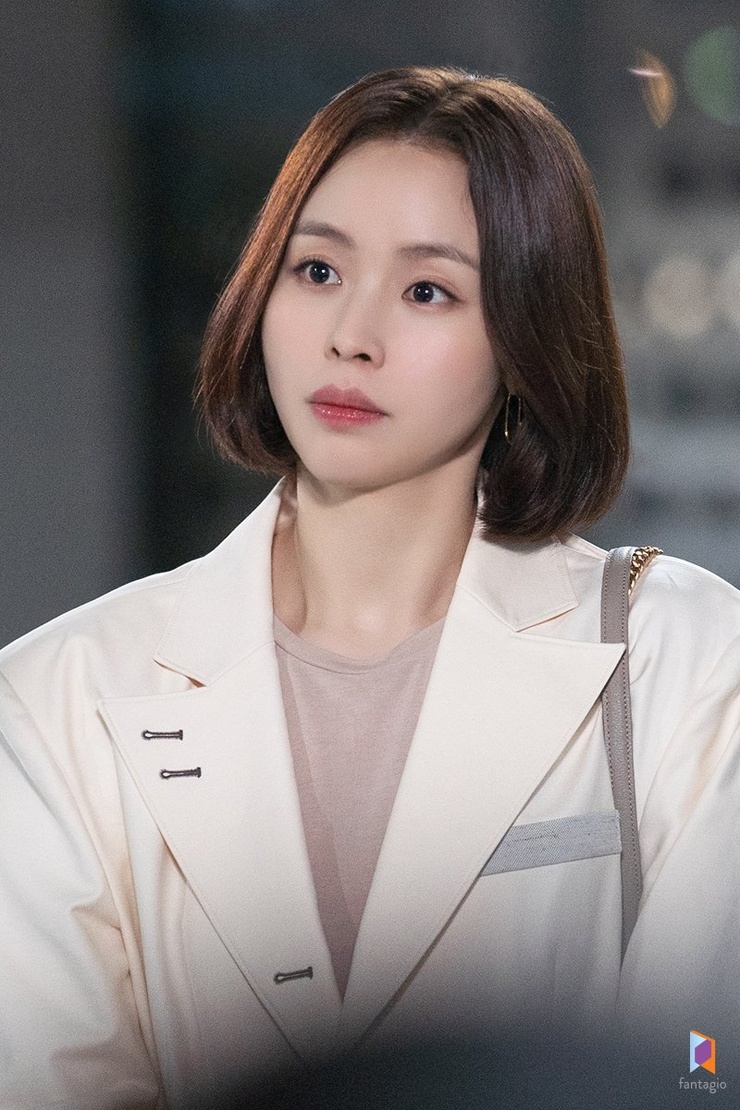 Picture of Choi Yoon-Ra