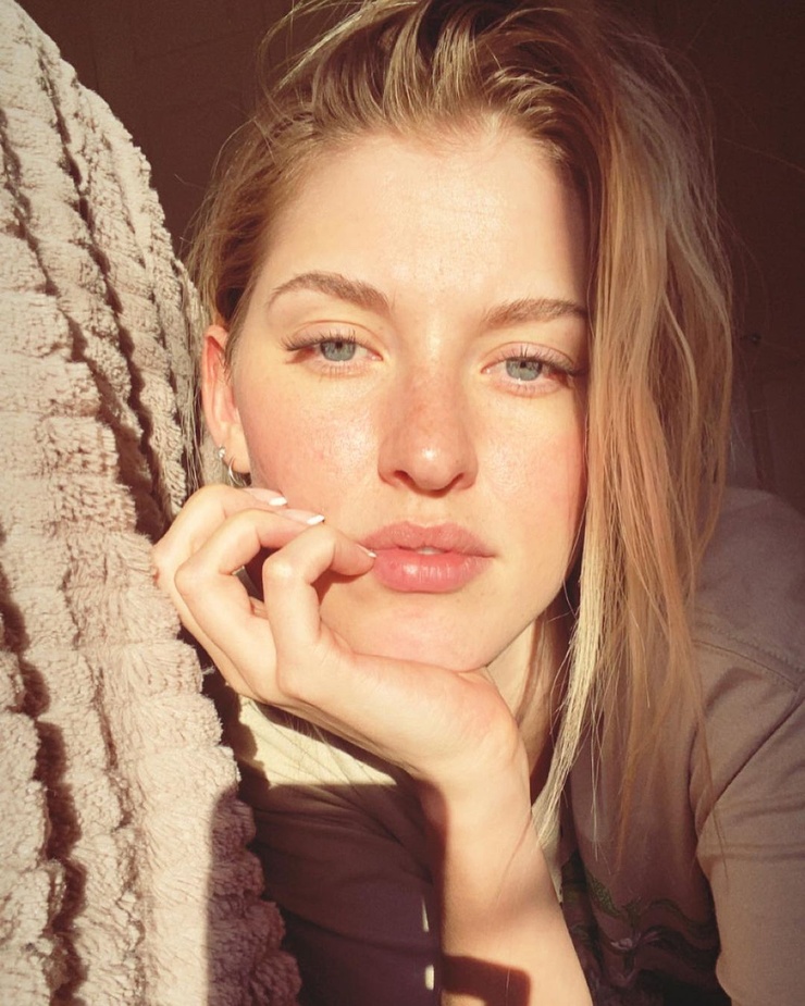 Picture of Sarah Grey