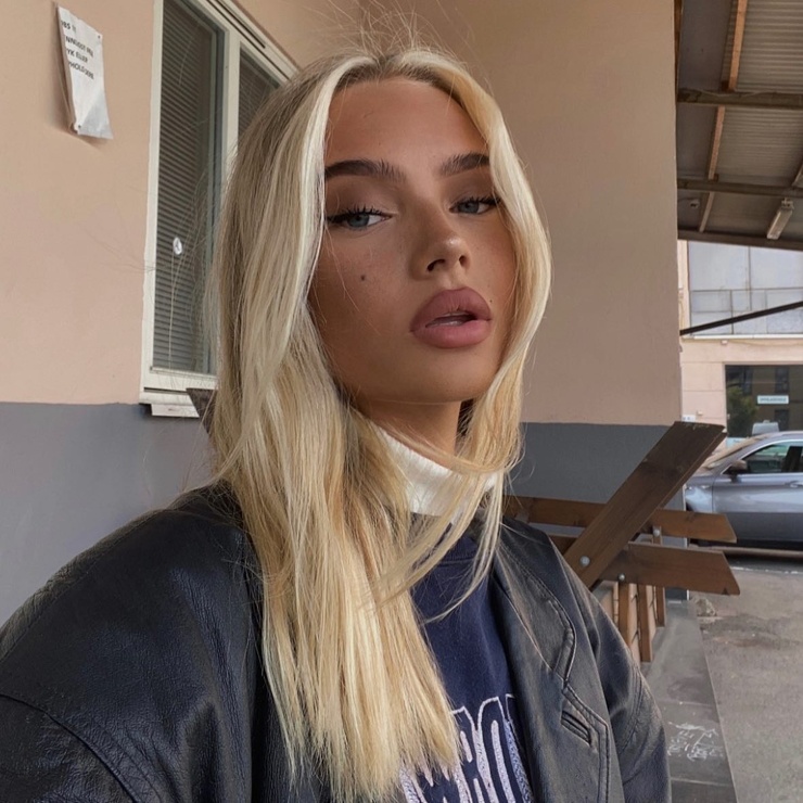Picture of Emma Ellingsen