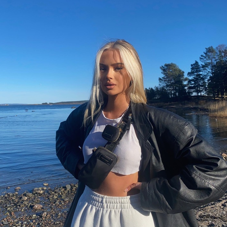 Picture of Emma Ellingsen