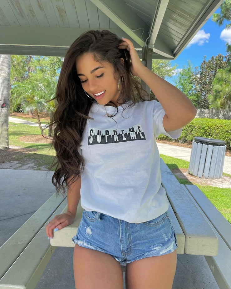 Image of Farah Diva Abad