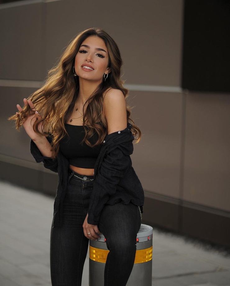 Picture of Cemre Felekoglu