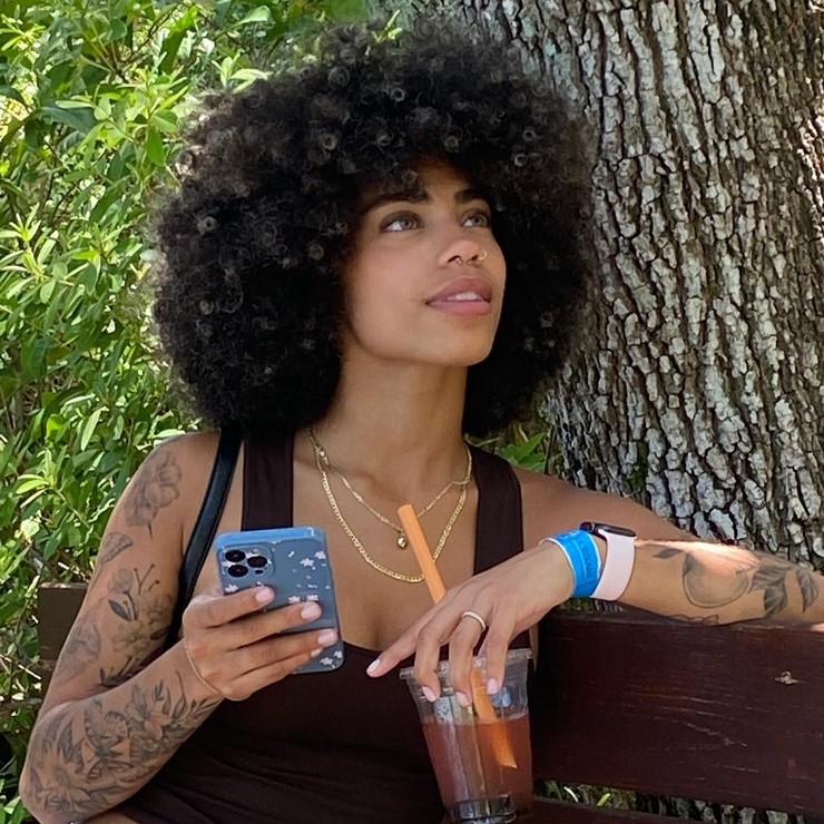 https://popularbio.com/venus-marquez/ image