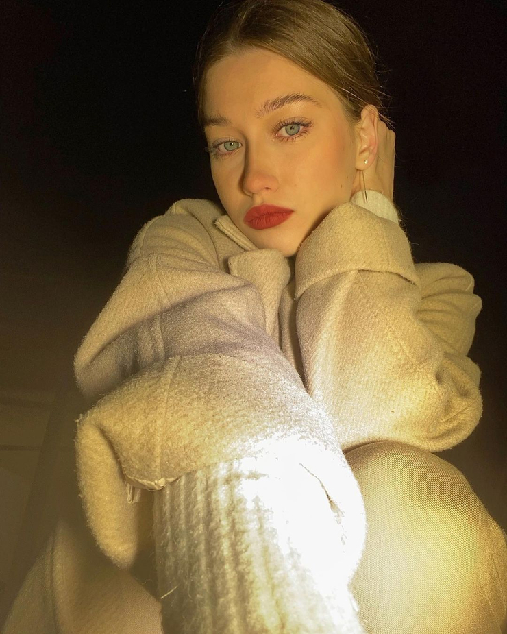 Picture of Julia Novikova (model)