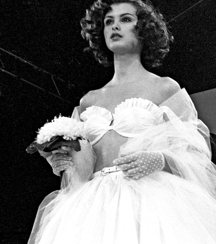 Trish Goff - Oscar De La Renta Spring Summer 1995