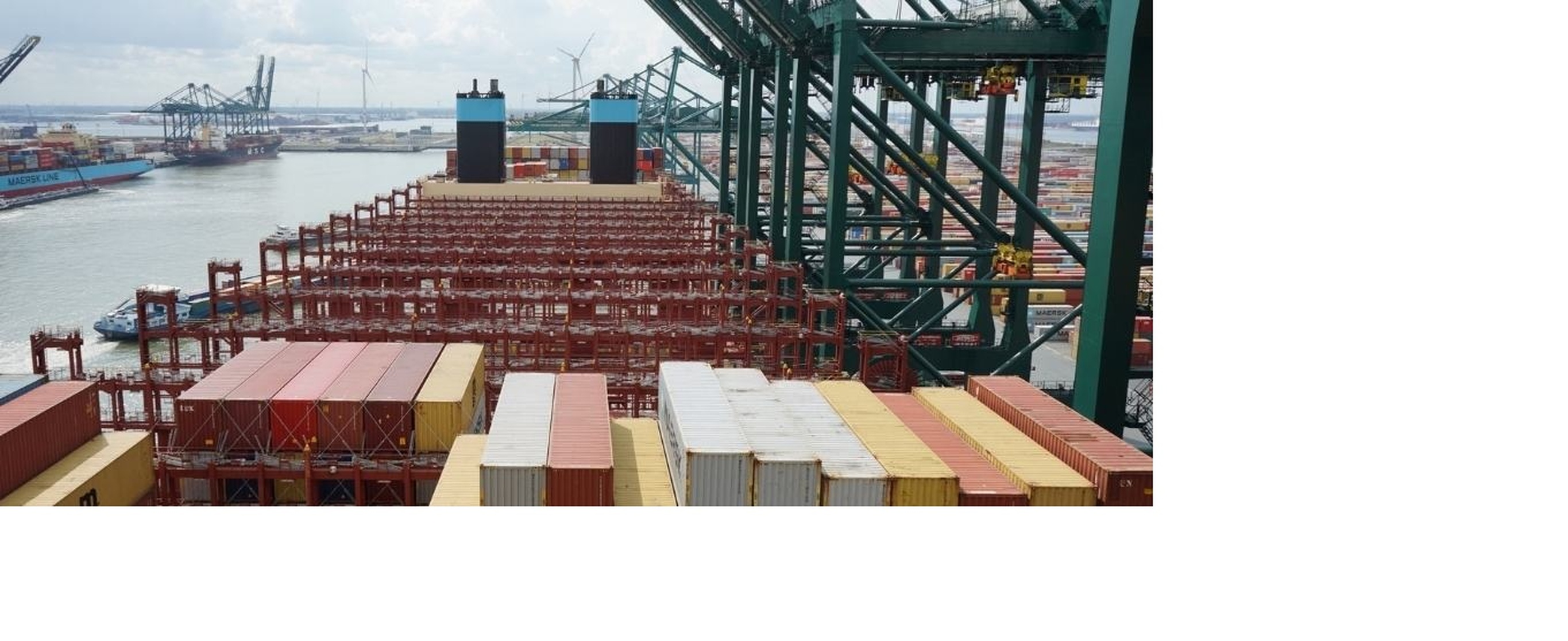 Your guide to moving overseas with shipping conta