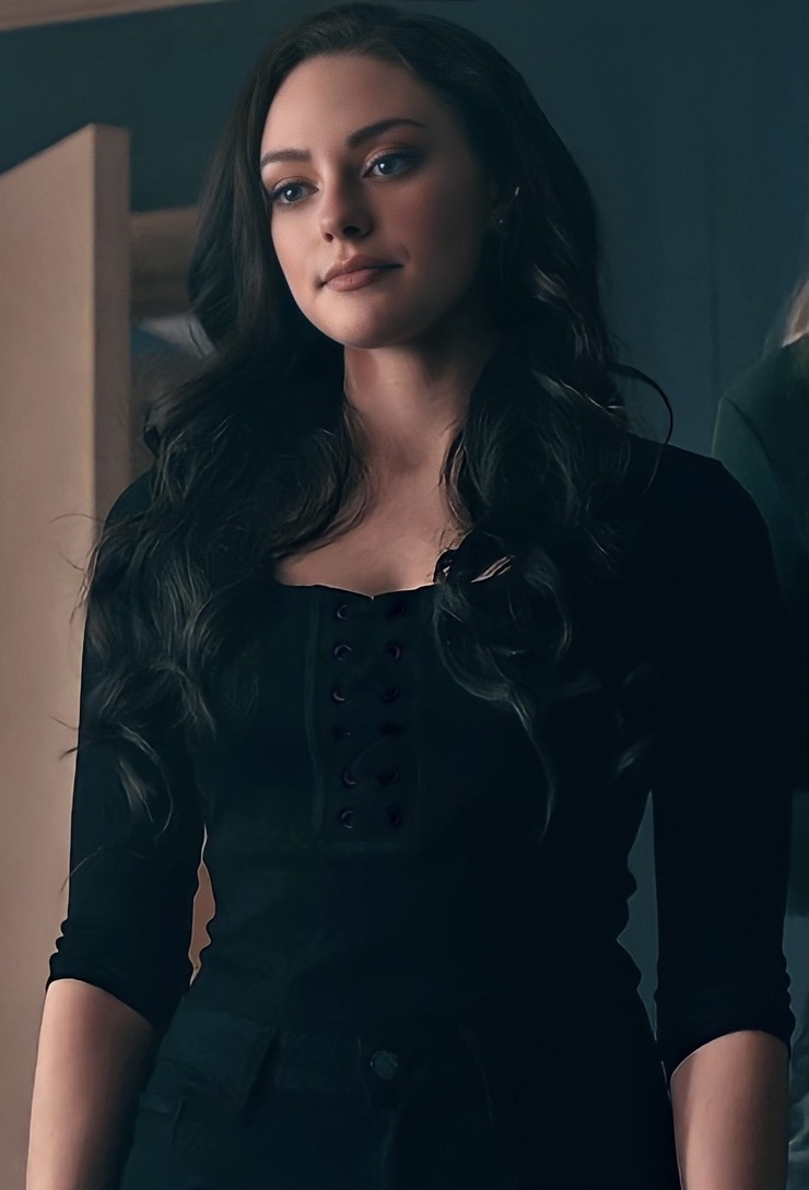 Danielle Rose Russell image