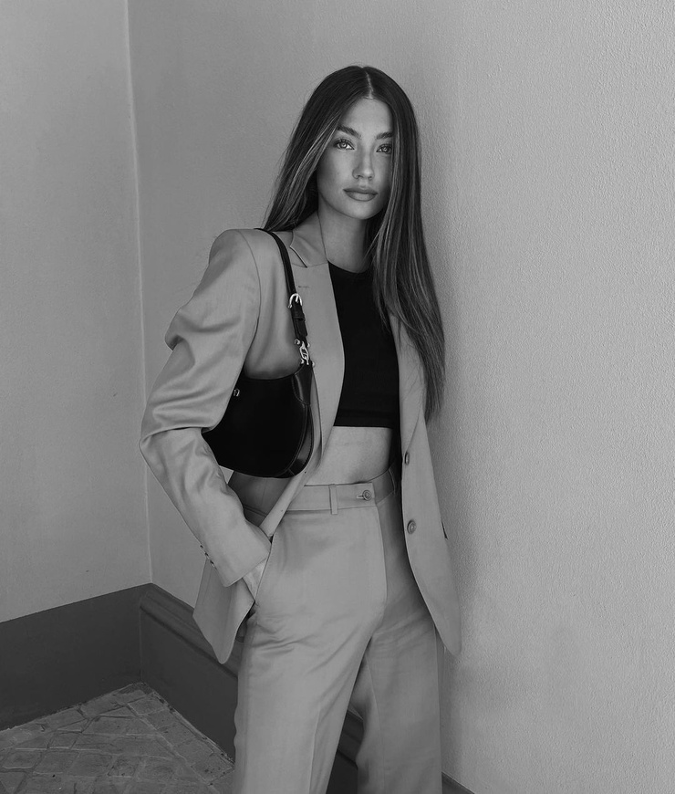 Picture of Lorena RAE