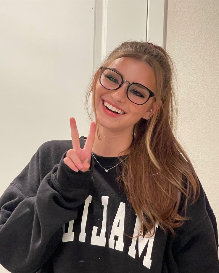 Picture of Brooke Monk