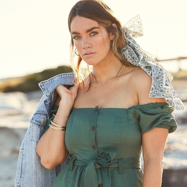 Laura Wells image