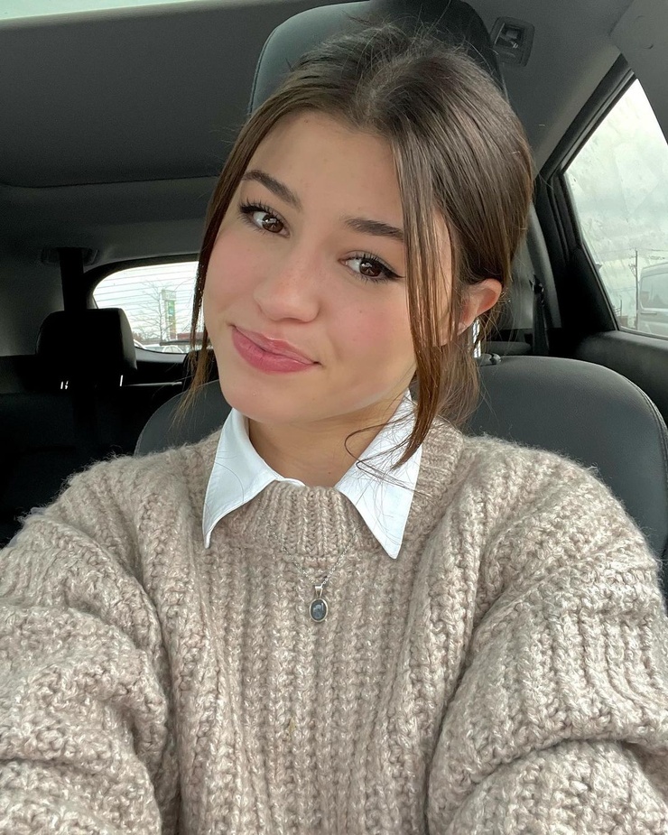 Picture of Ava Rose Beaune