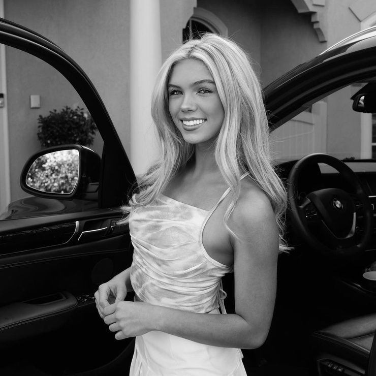 Picture of Caroline Gregory