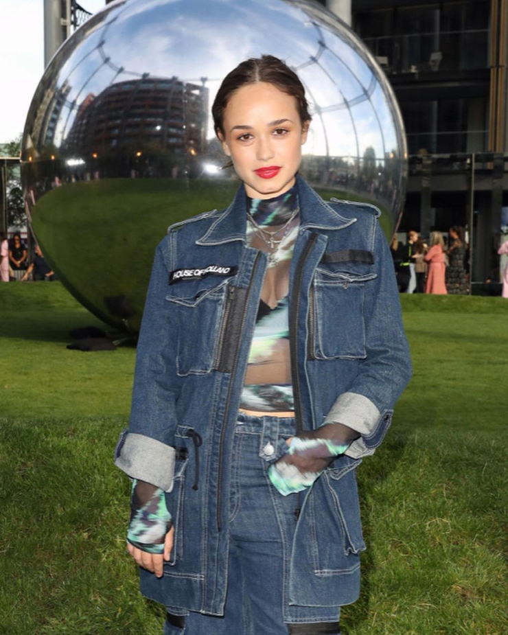 Rose Williams picture