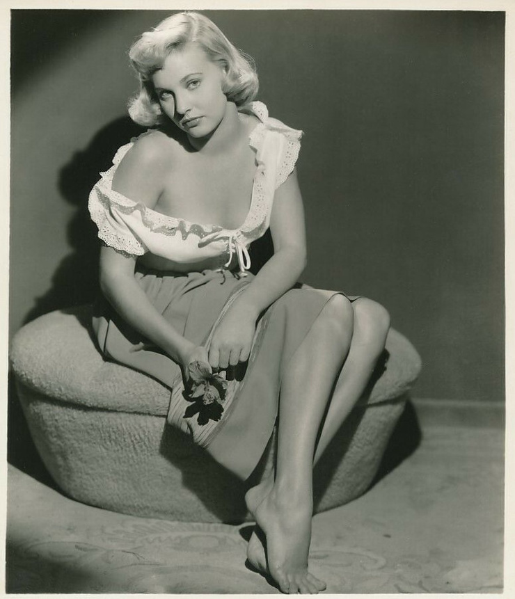 Lola Albright