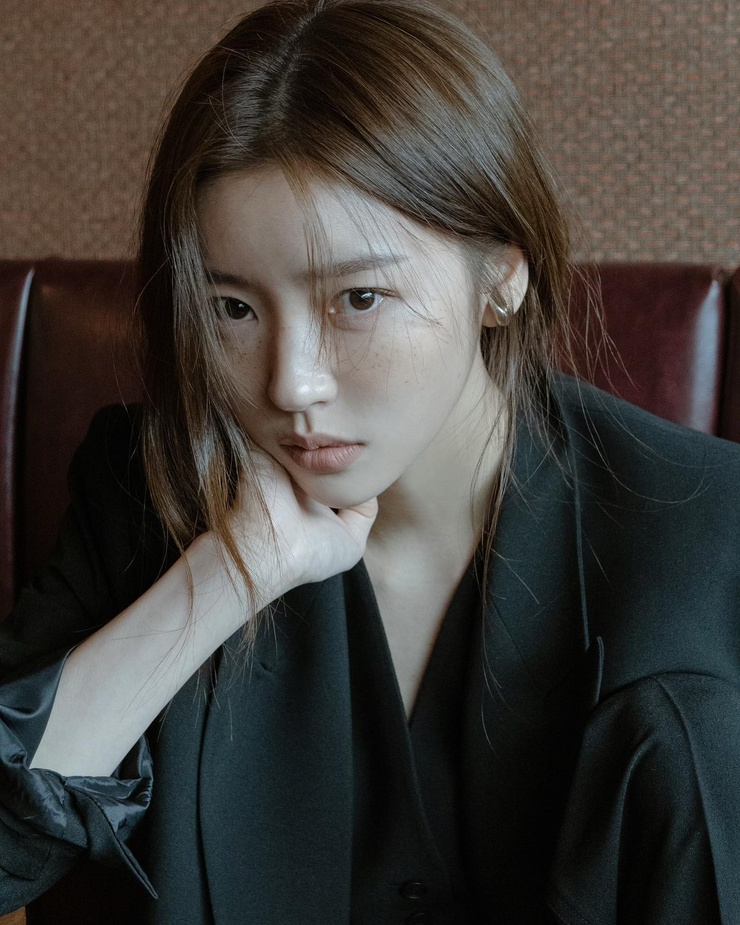 Picture of Hong Ji-Yoon