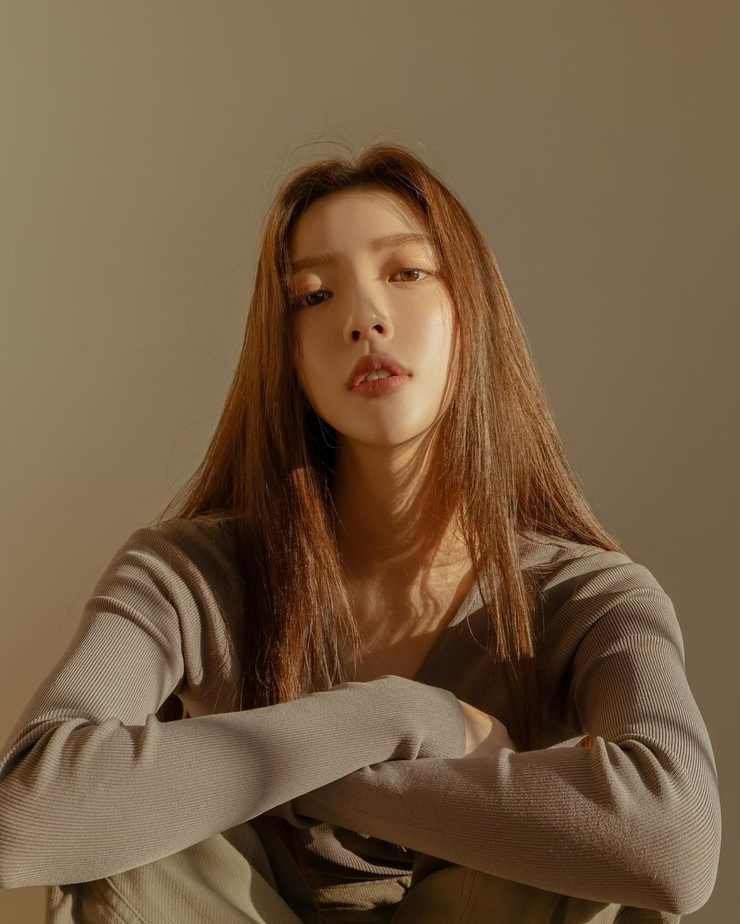 Picture of Hong Ji-Yoon