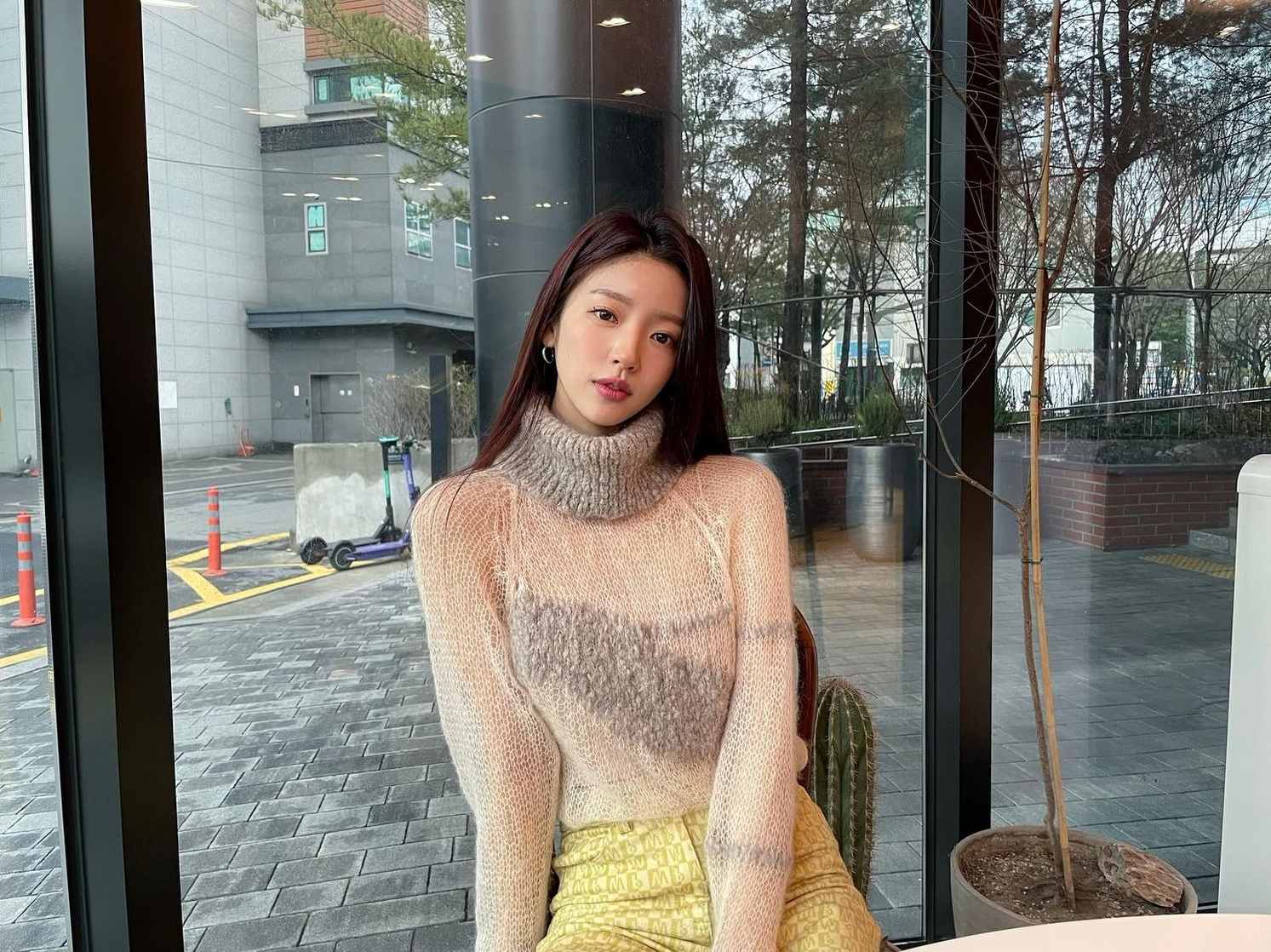 Picture of Hong Ji-Yoon