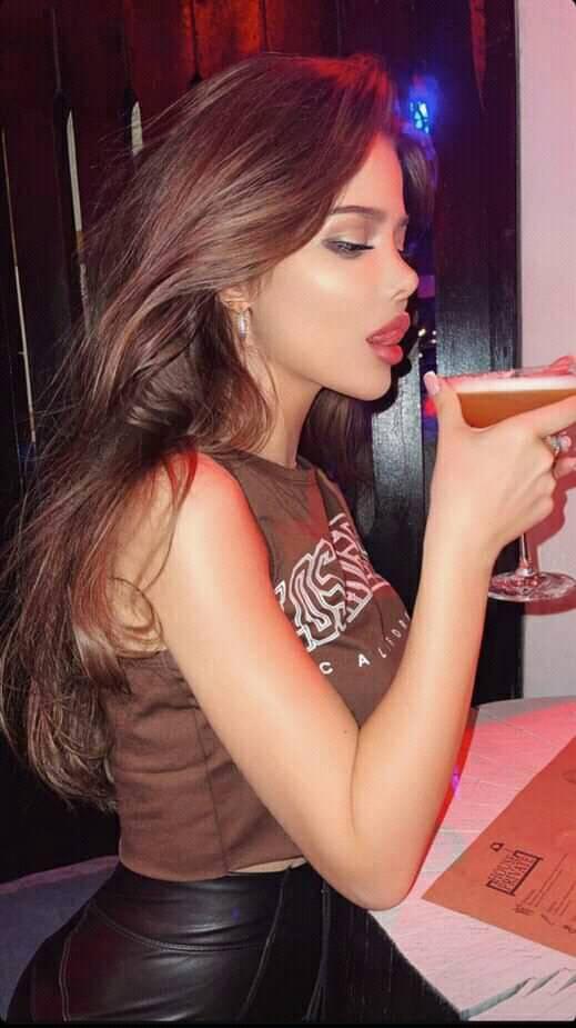 Picture of Alexa stel