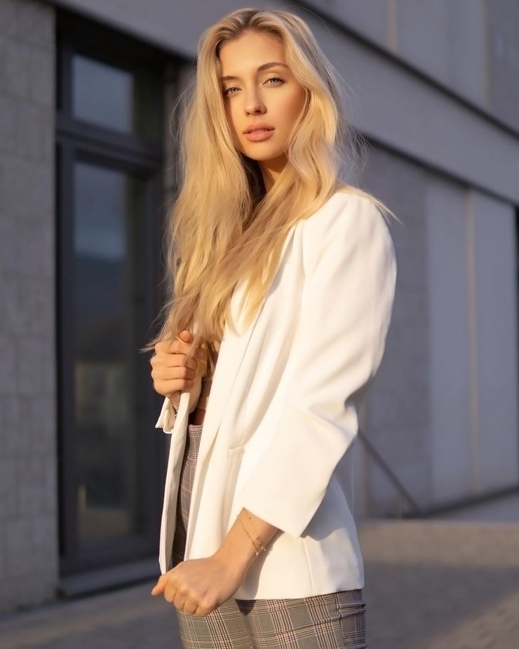 Picture of Zoe Brammer