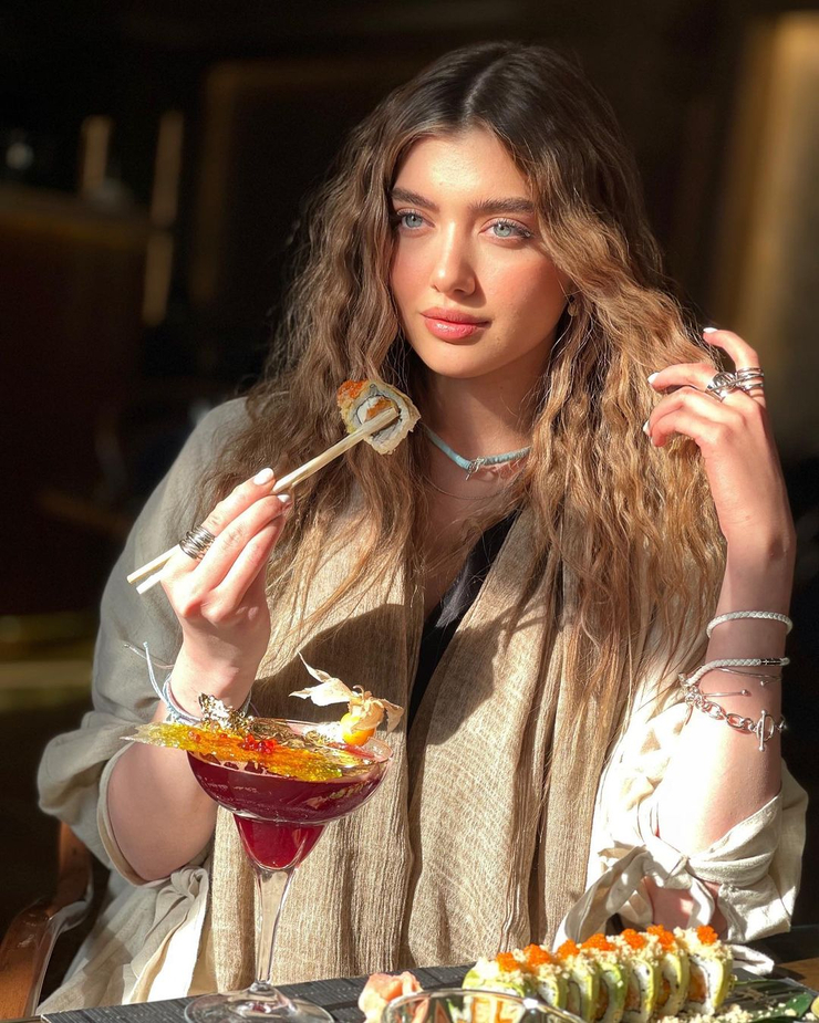 Negin Haghdost picture