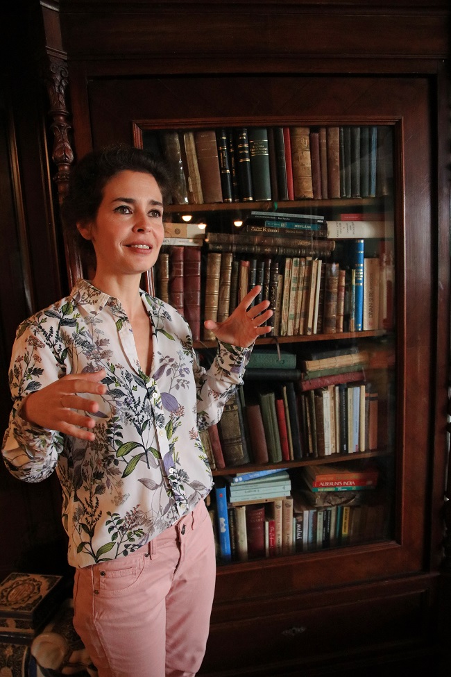 Picture of Pelin Batu