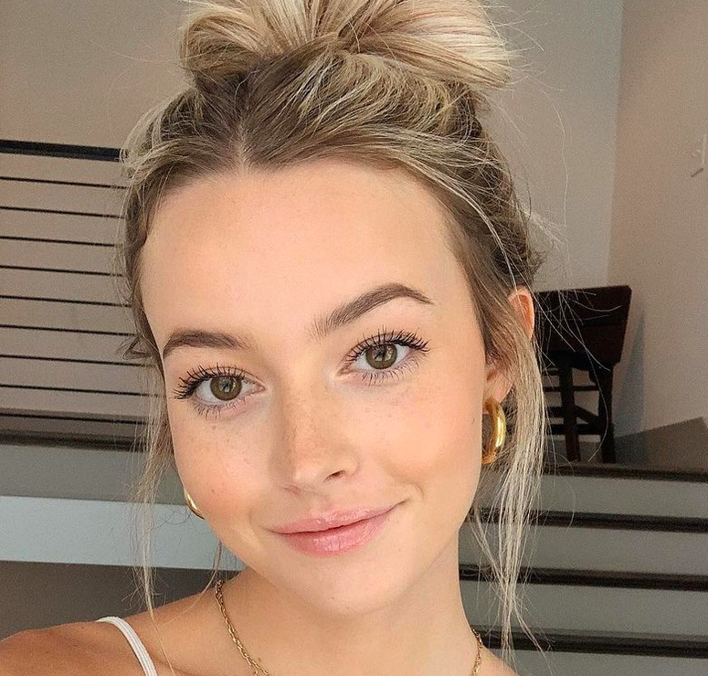 Image of Maddie Mae Salute