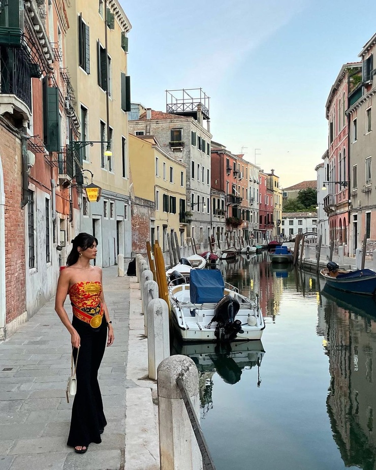 Picture of Caroline Austin