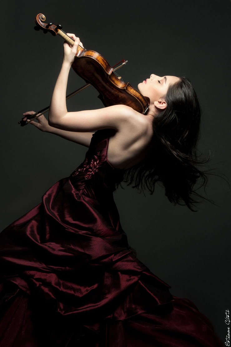 Picture of Esther Abrami