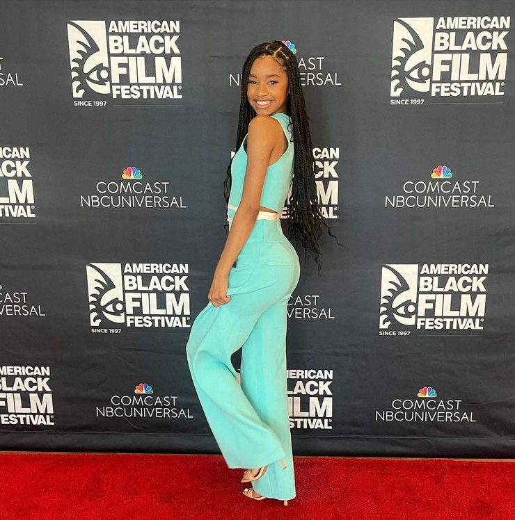 Image of Akira Akbar