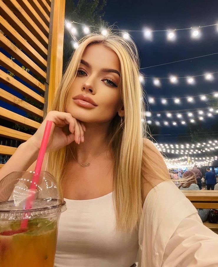 Picture of Alina Halko