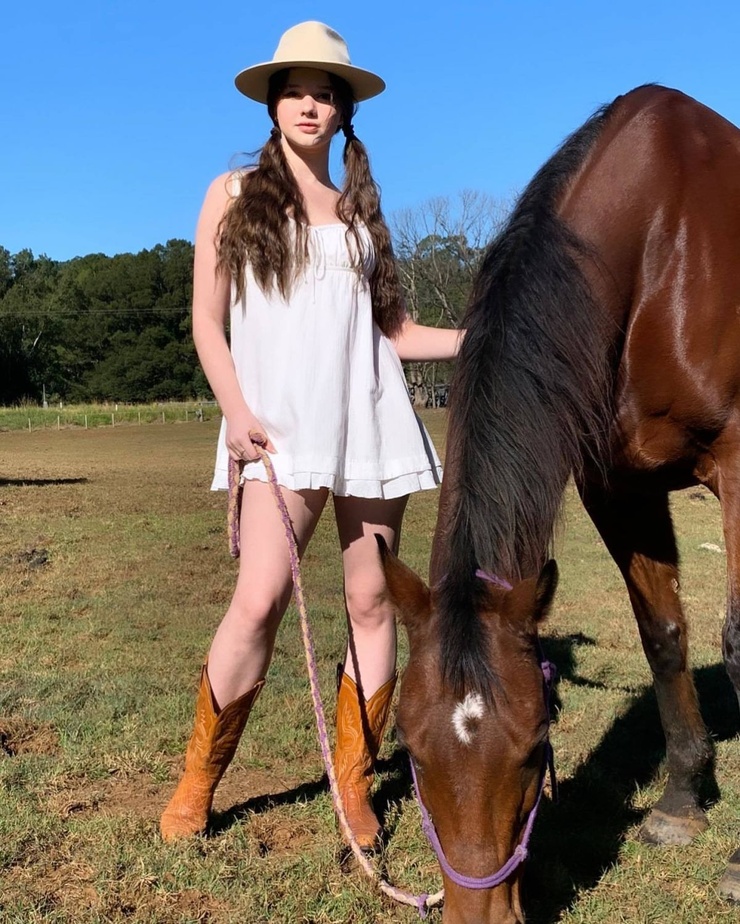 Isabella Ardley picture