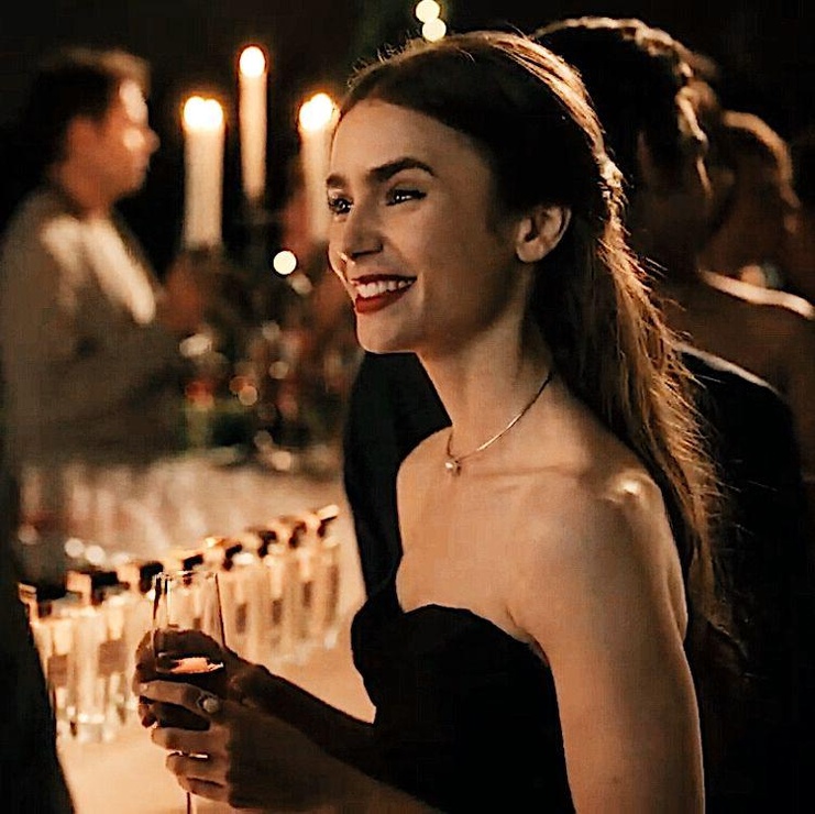 Lily Collins picture