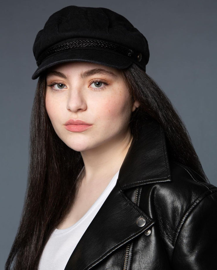 Picture of Lilla Crawford