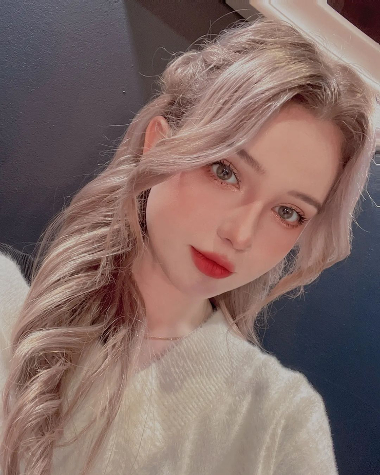 Image of Anna Pan (Anzai)