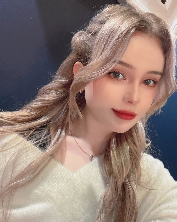 Picture of Anna Pan (Anzai)