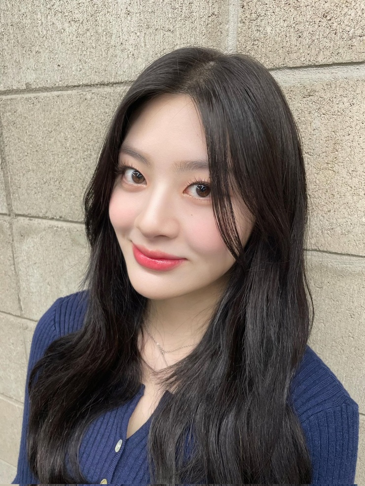 Picture of Seeun (STAYC)