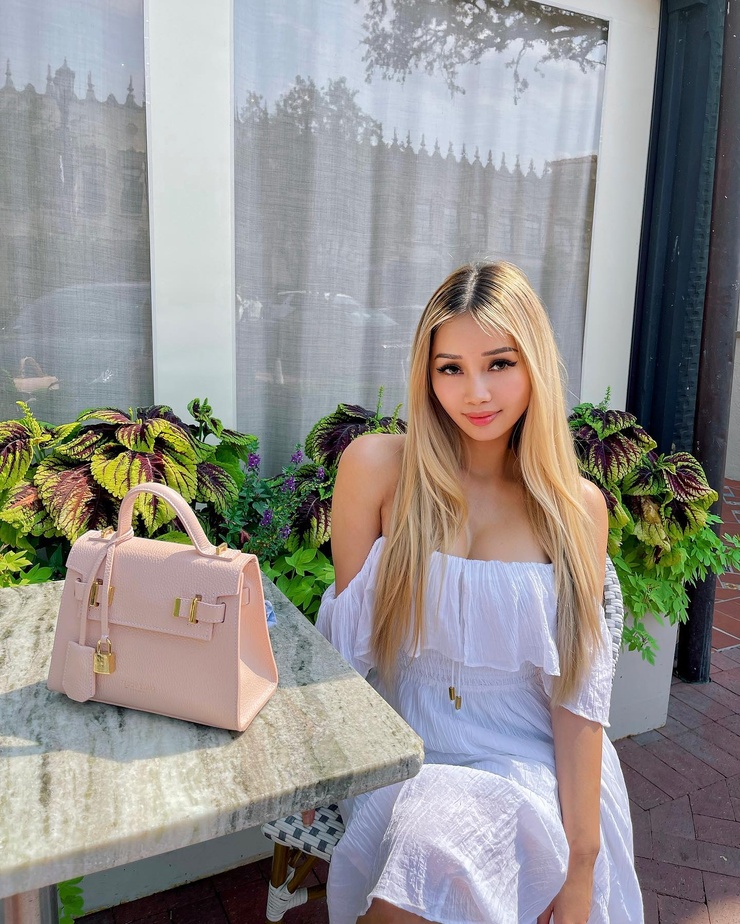 Picture of Faye Miah