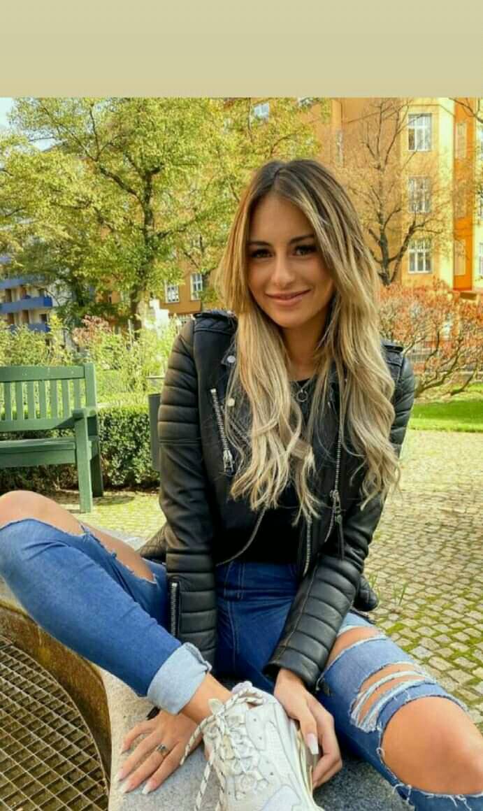 Picture of Melissa Deines.