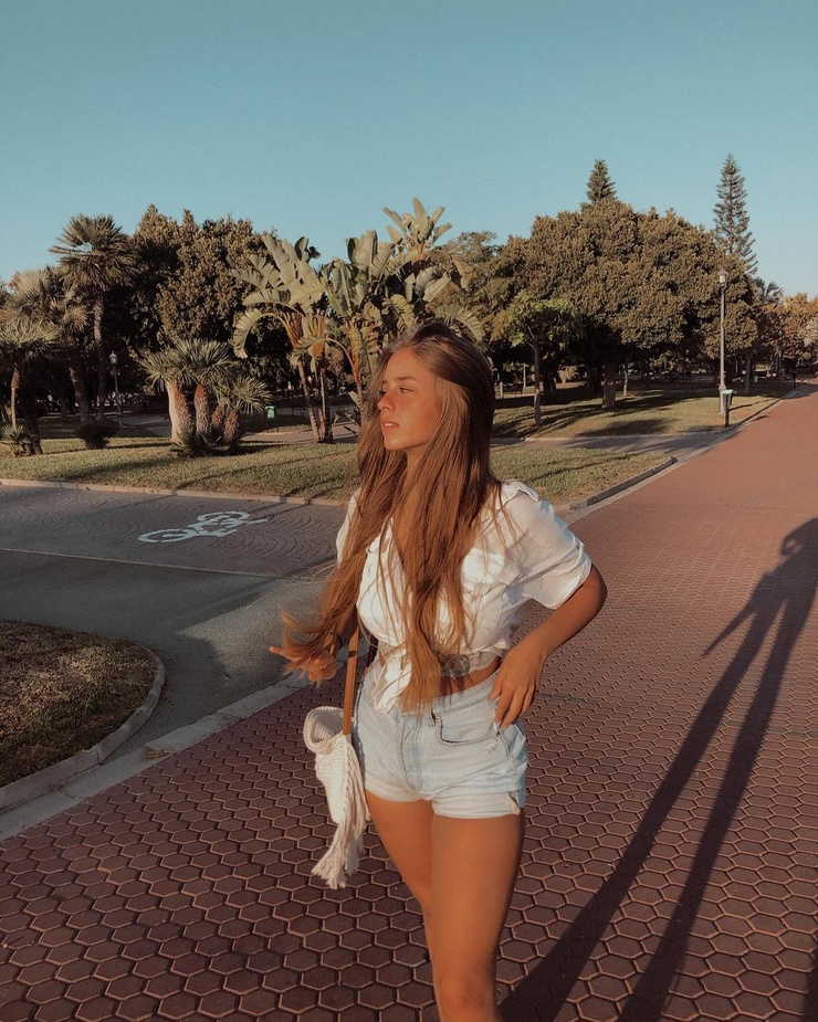 Maria Moreno image