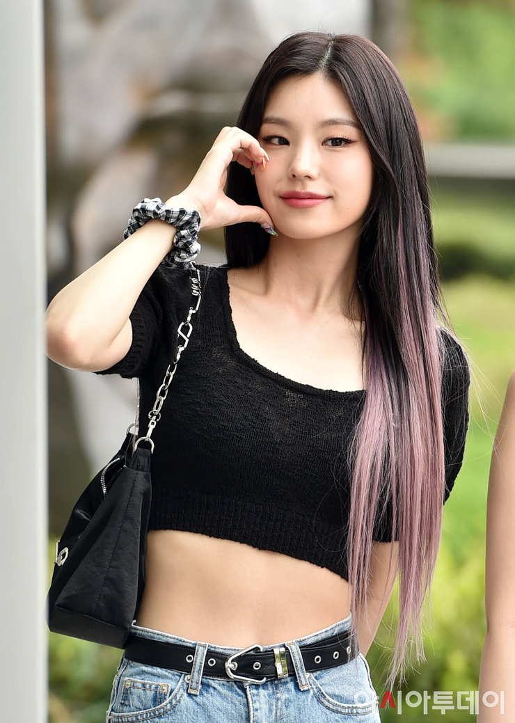 Hwang Yeji image