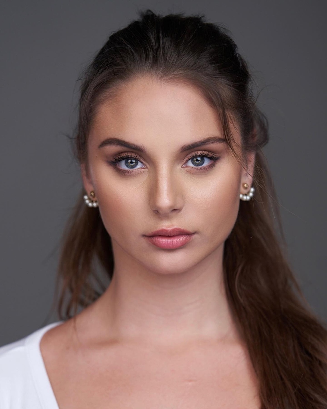 Carina Zavline image