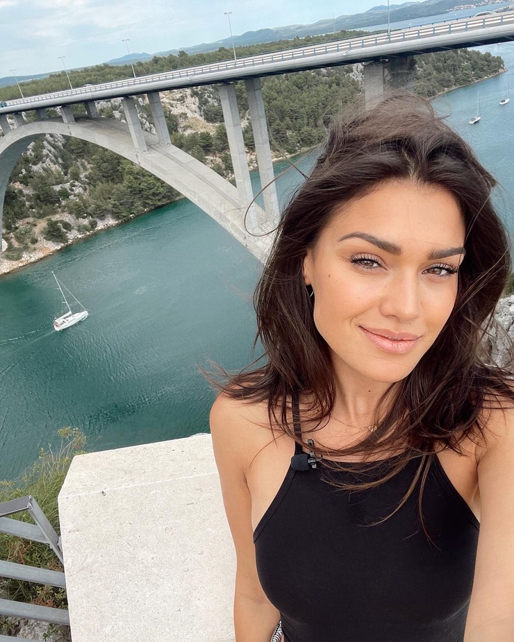 Picture of Andrea Kalousova