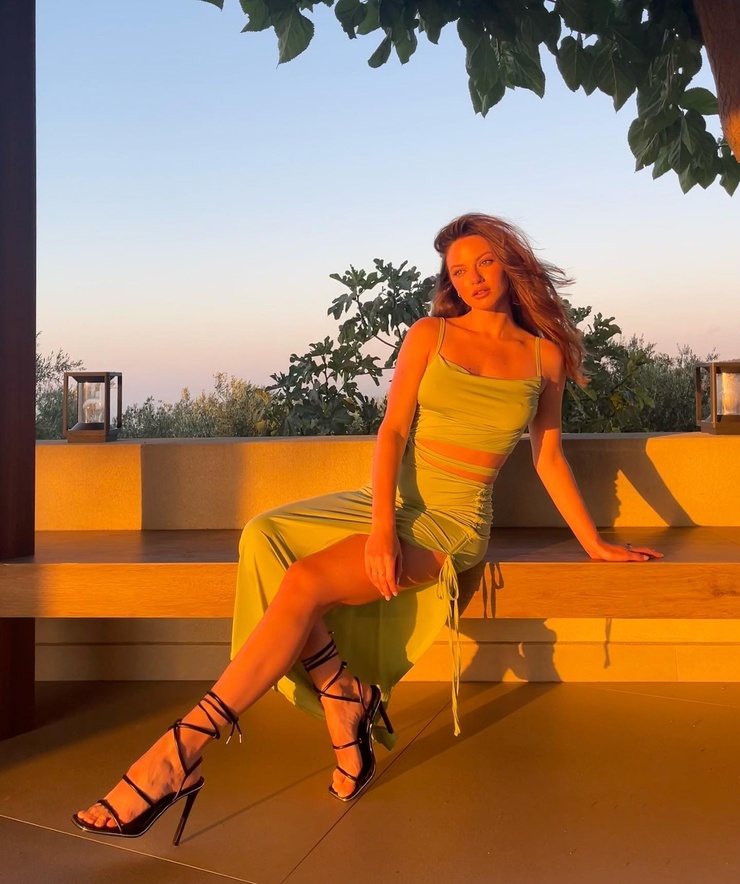 Annie Morrissey picture