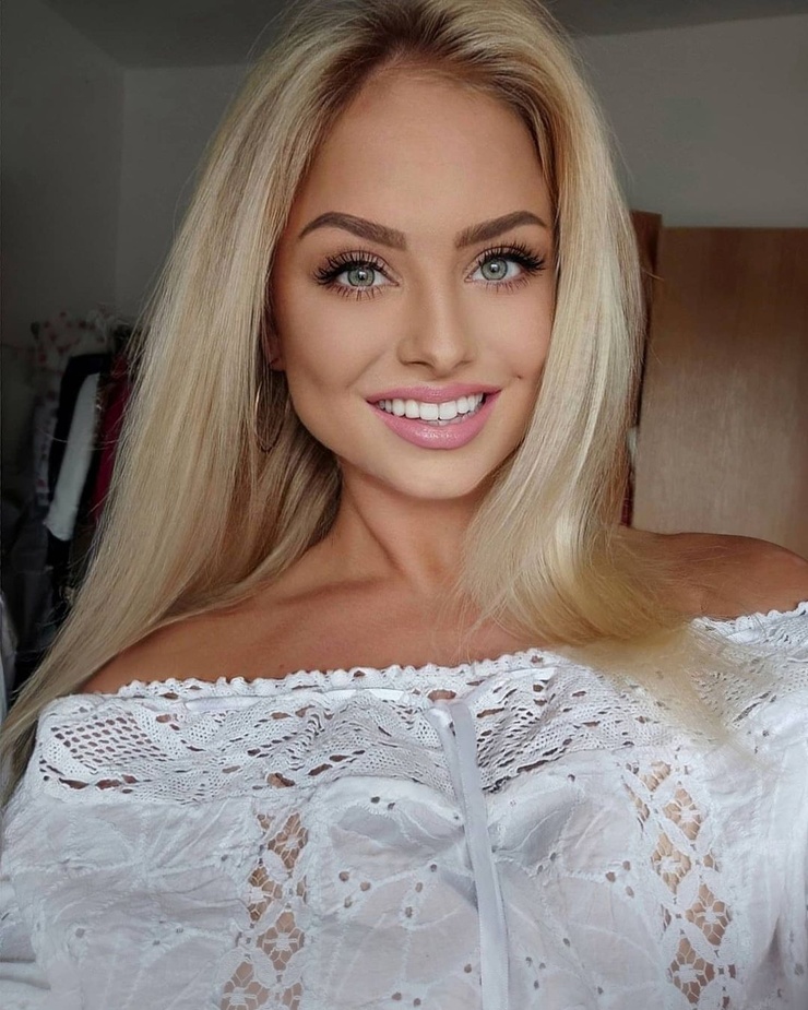 Picture of Veronica Hunkova