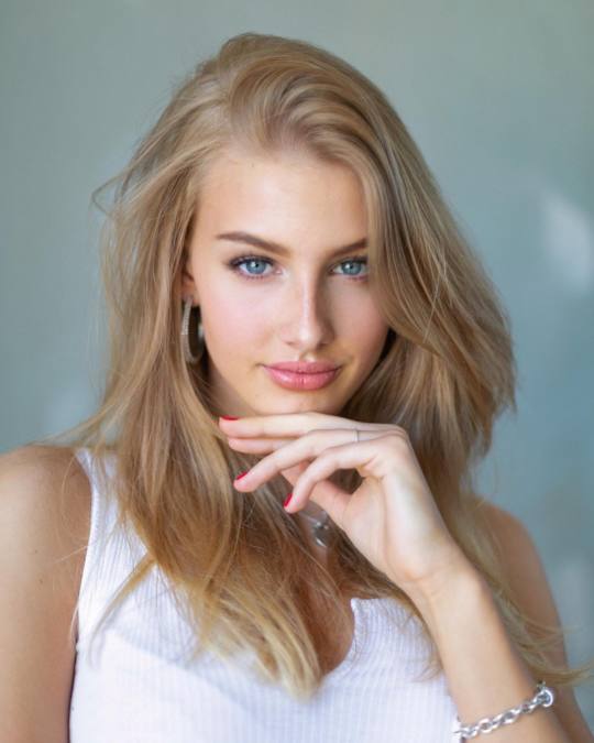 Picture of Anna Stock.