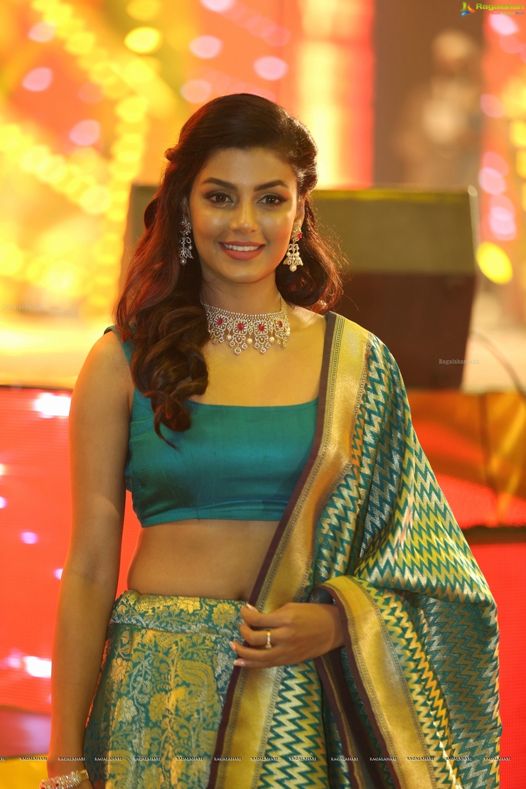Picture of Anisha Ambrose