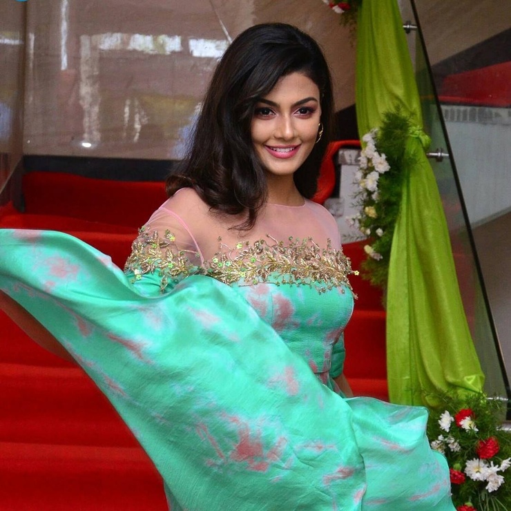 Picture of Anisha Ambrose