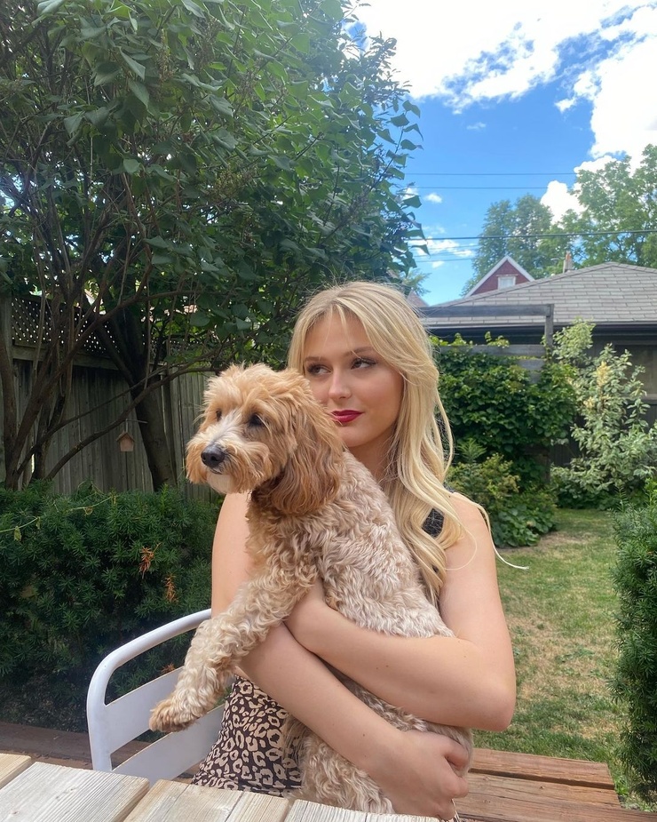 Alyvia Alyn Lind image